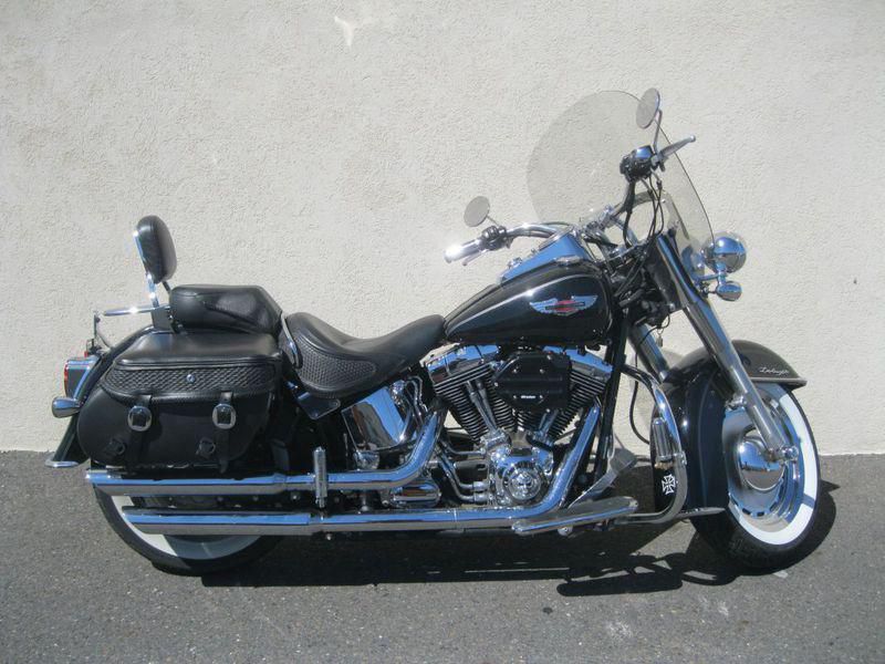 2005 Harley-Davidson FLSTN - Softail Deluxe for sale on 2040-motos