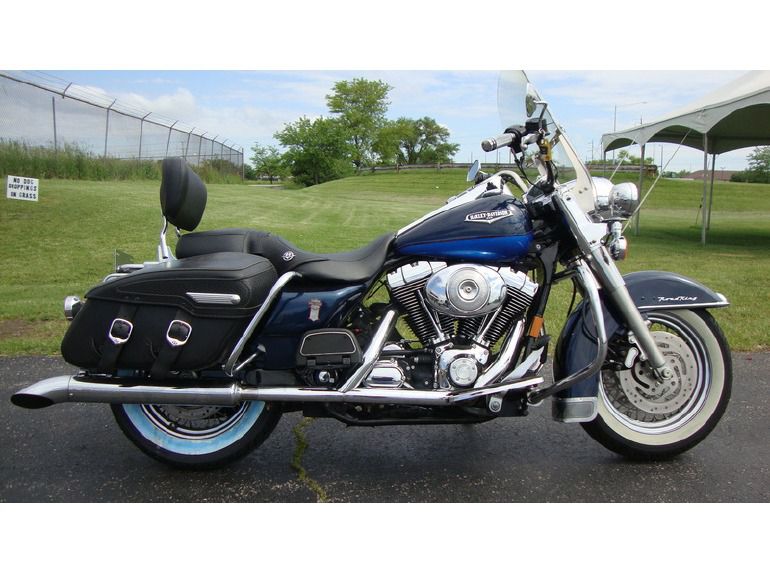 Buy 2004 Harley-Davidson FLHRCI - Road King Classic on 2040-motos