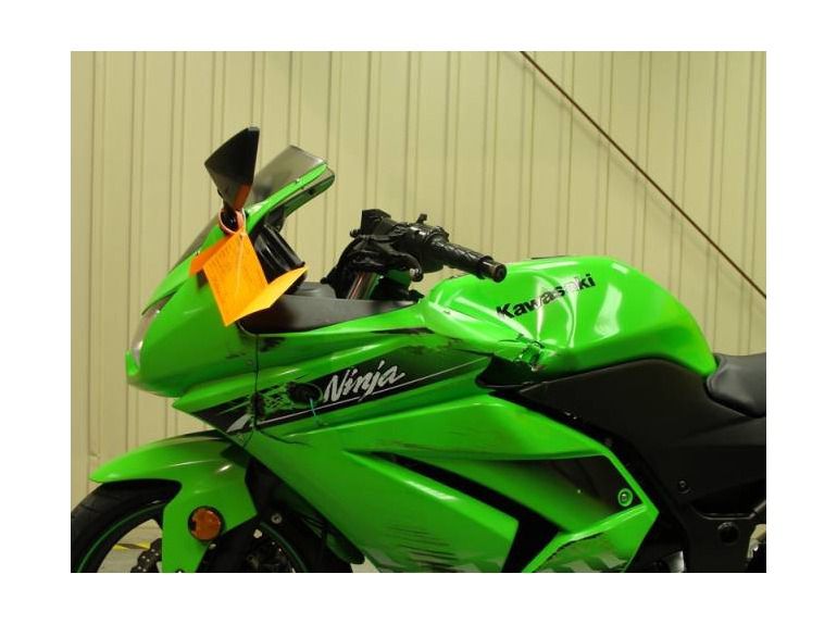 Buy 2010 Kawasaki EX250 on 2040-motos