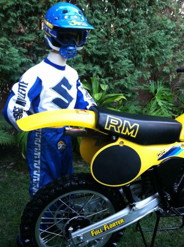 Vintage motocross 1982 Suzuki RM125 for sale on 2040-motos
